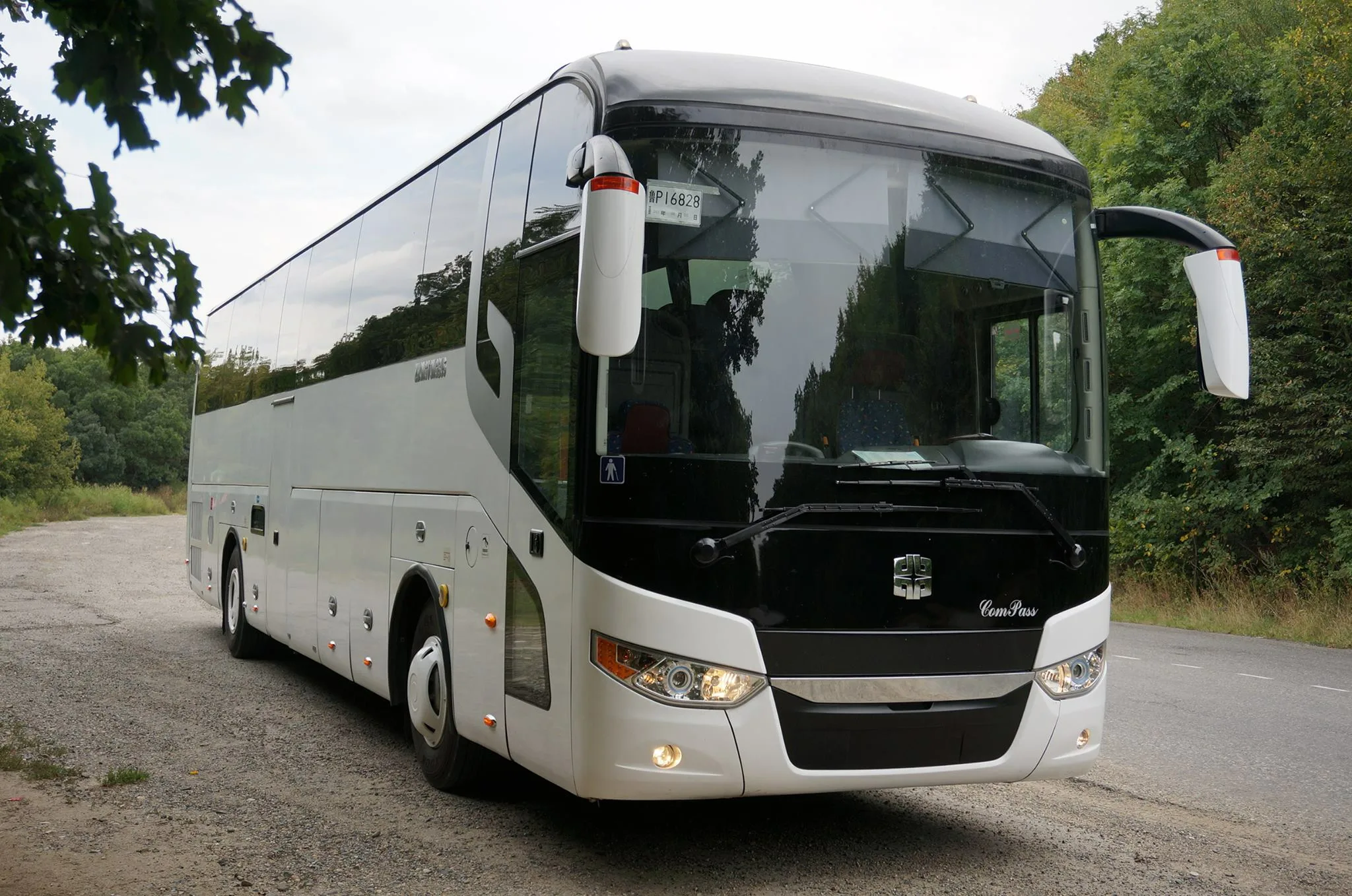 Florida Charter Buses Rental | Reliable & Affordable Options